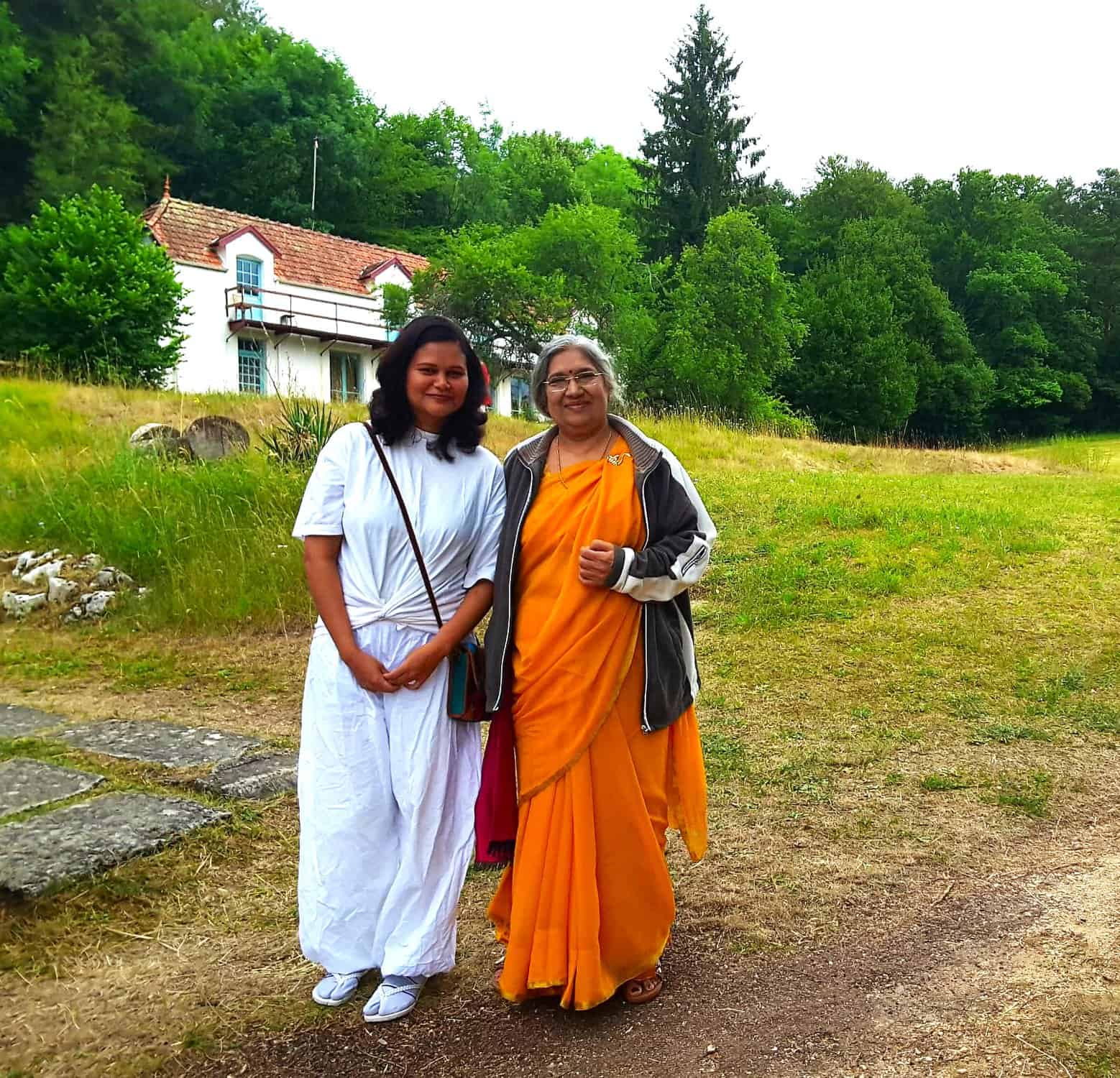 Mindfullness retreat: Dr. Hansaji Yogendra of The Yoga Institute ...